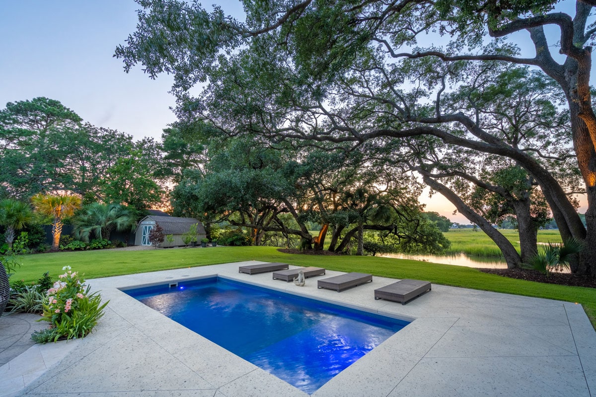 14' x 30' Corinthian 14 Pool Model | Latham Pool