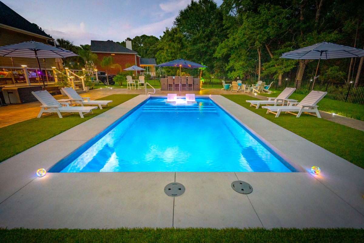 12' x 25' Corinthian 12 Model Pool | Latham Pool