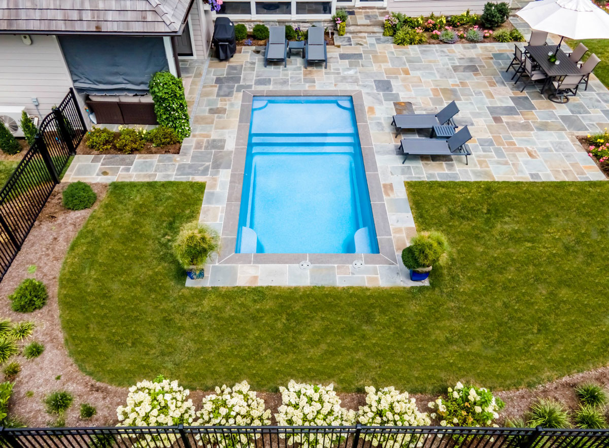 12' x 25' Corinthian 12 Model Pool | Latham Pool