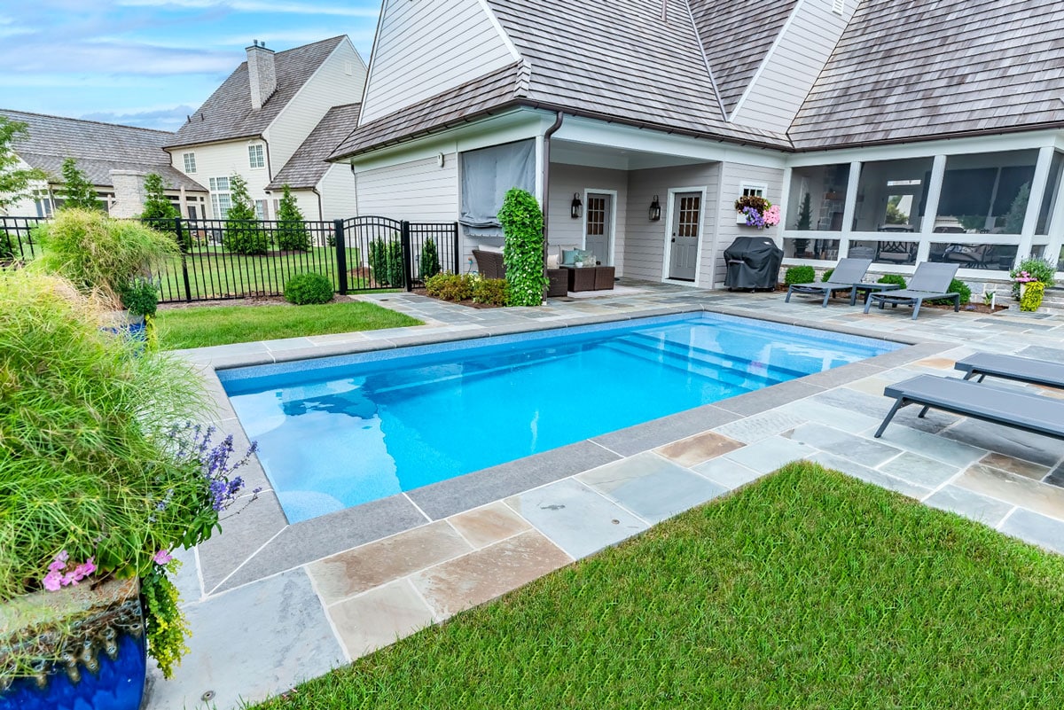 12' x 25' Corinthian 12 Model Pool | Latham Pool