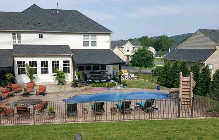 Fiji Pool 15' x 34' Model | Latham Pool