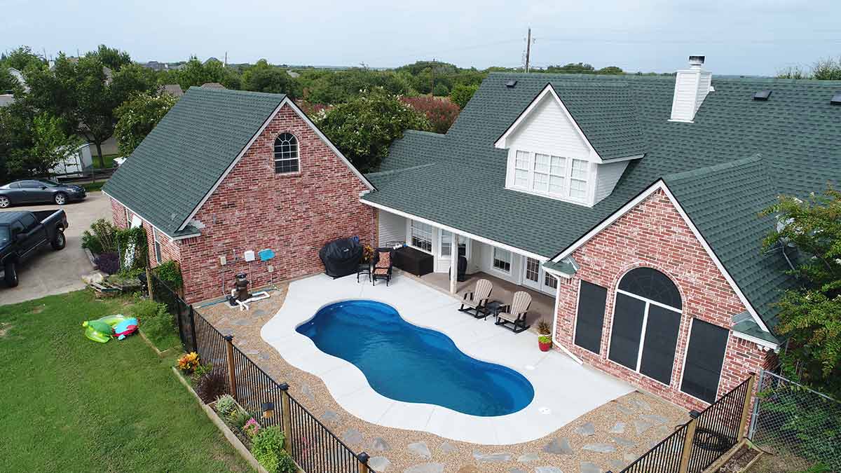 Laguna 14' x 30' Model Pool | Latham Pool