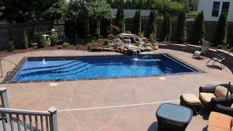 14' x 30' Olympia 14 Model Pool | Latham Pool