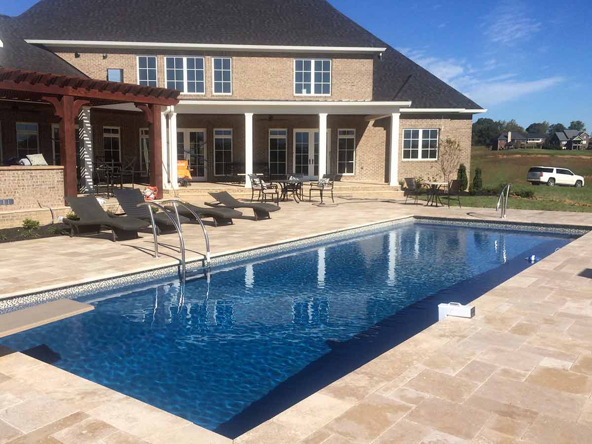 Monaco 16' x 40' Pool | Latham Pool