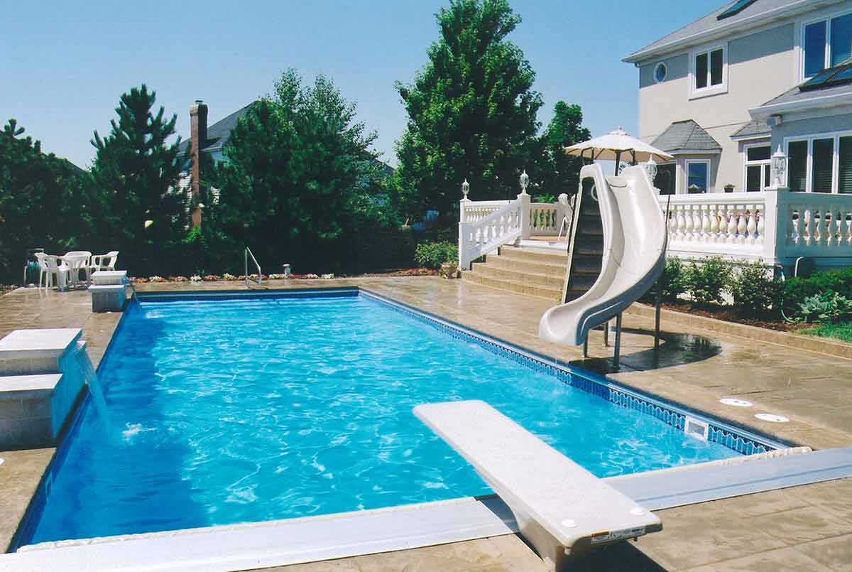 Monaco 16' x 40' Pool | Latham Pool
