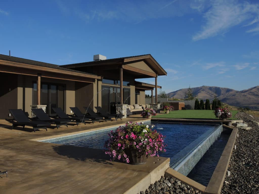 Top Selling Fiberglass Models of 2022 - Latham Pool