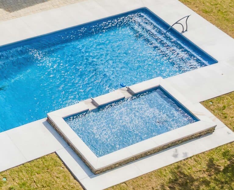 Pool Tanning Ledges | Vinyl & Fiberglass | Latham Pools