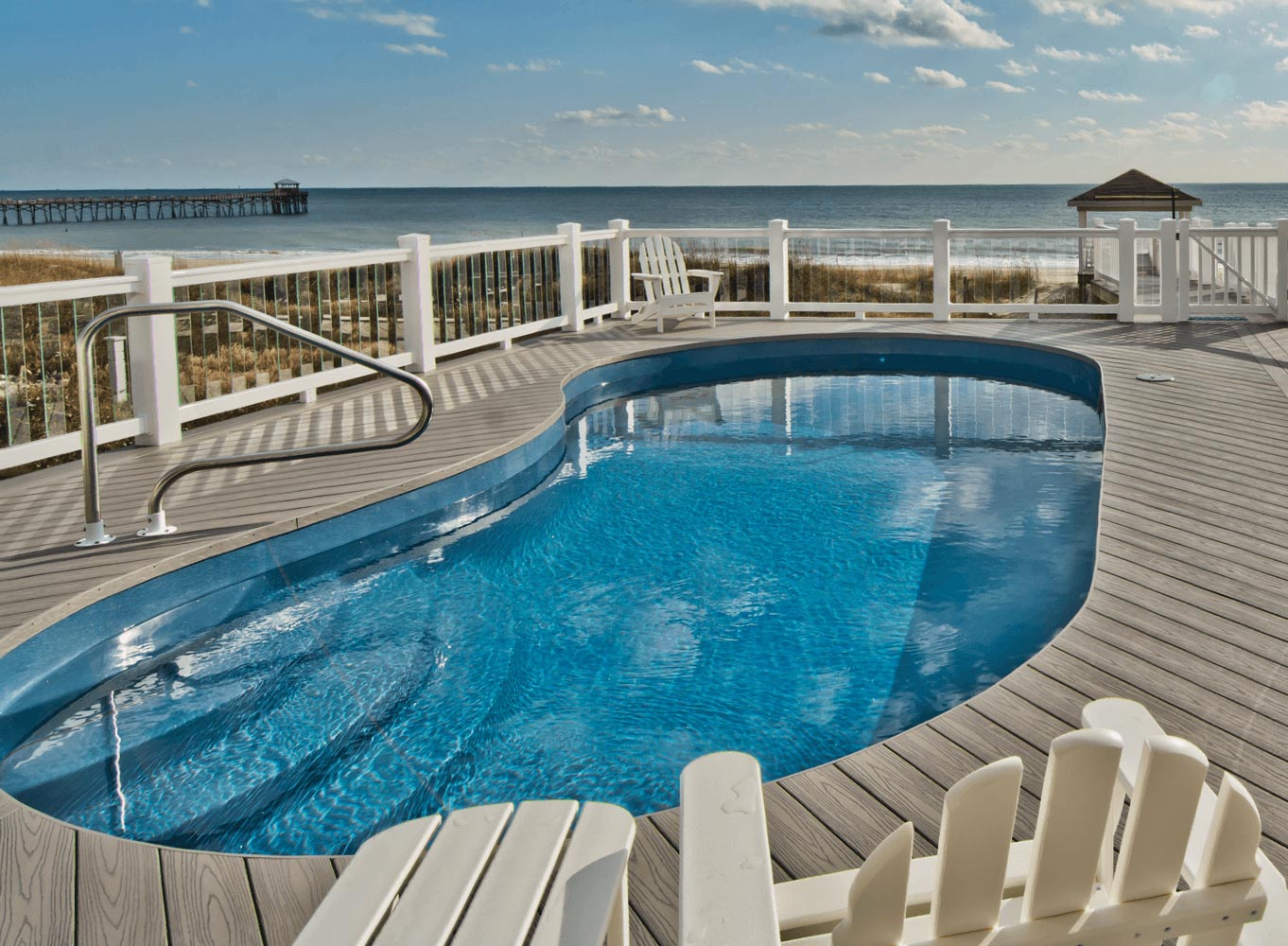 Vinyl Pool Coping & Decking | Latham Pools