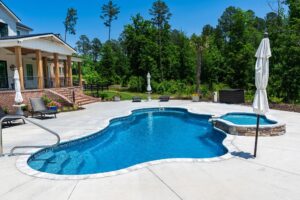 Fiberglass & Vinyl Liner Pools for South Carolina | Latham Pool