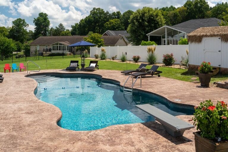 Fiberglass & Vinyl Liner Pools for Arkansas | Latham Pool