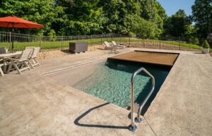 Fiberglass & Vinyl Liner Pools for Kentucky | Latham Pool