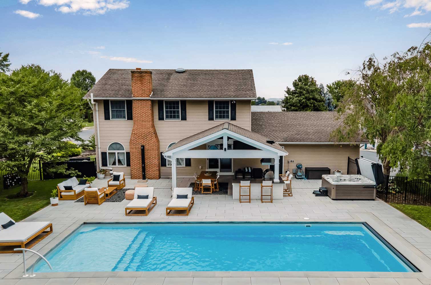 AR Visualizer App - Latham Pool